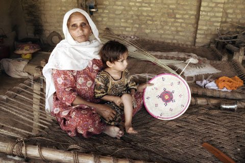 Mazri Handicrafts - Insearch.pk